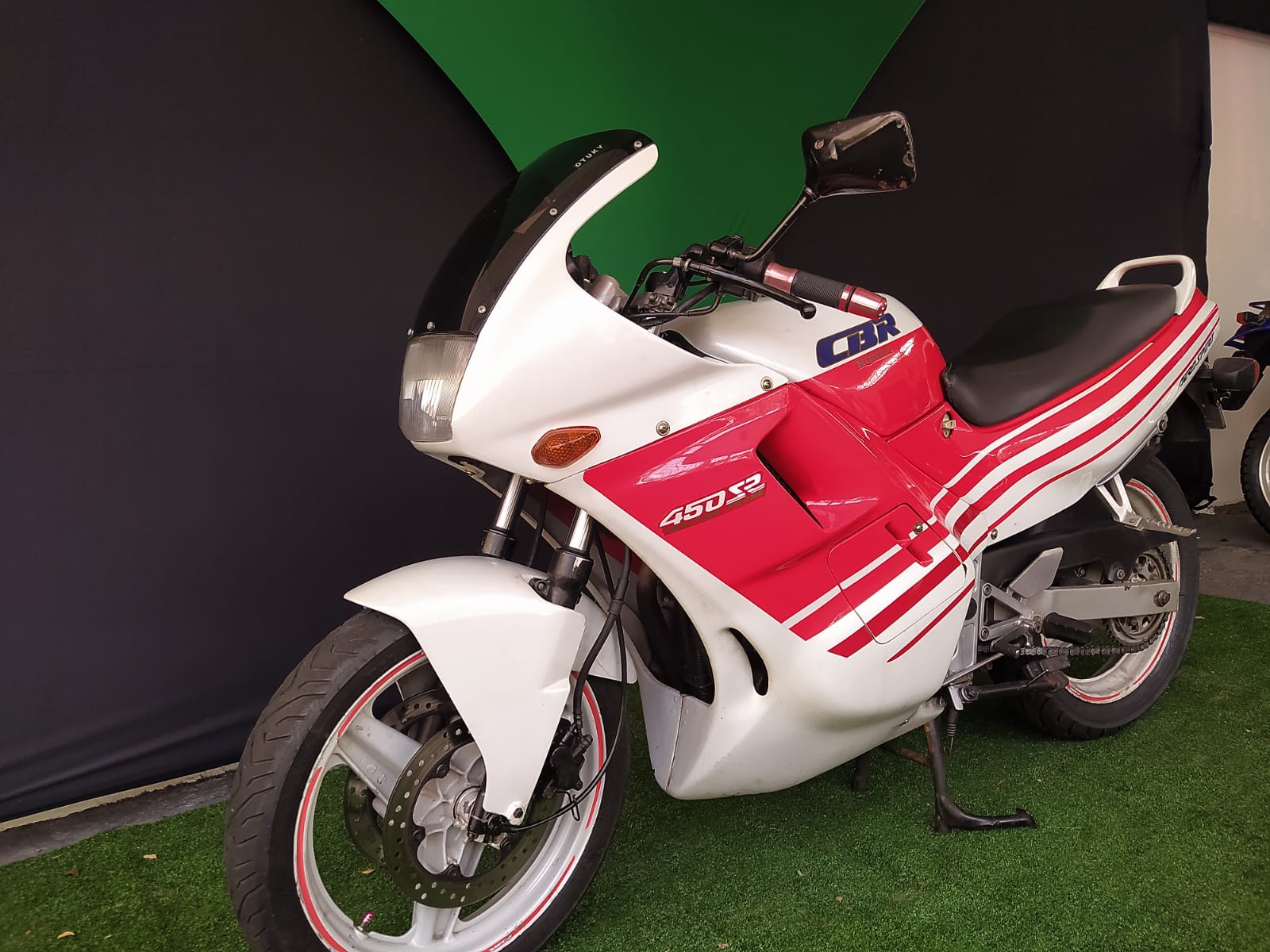 Honda CBR 450 SR - 1989