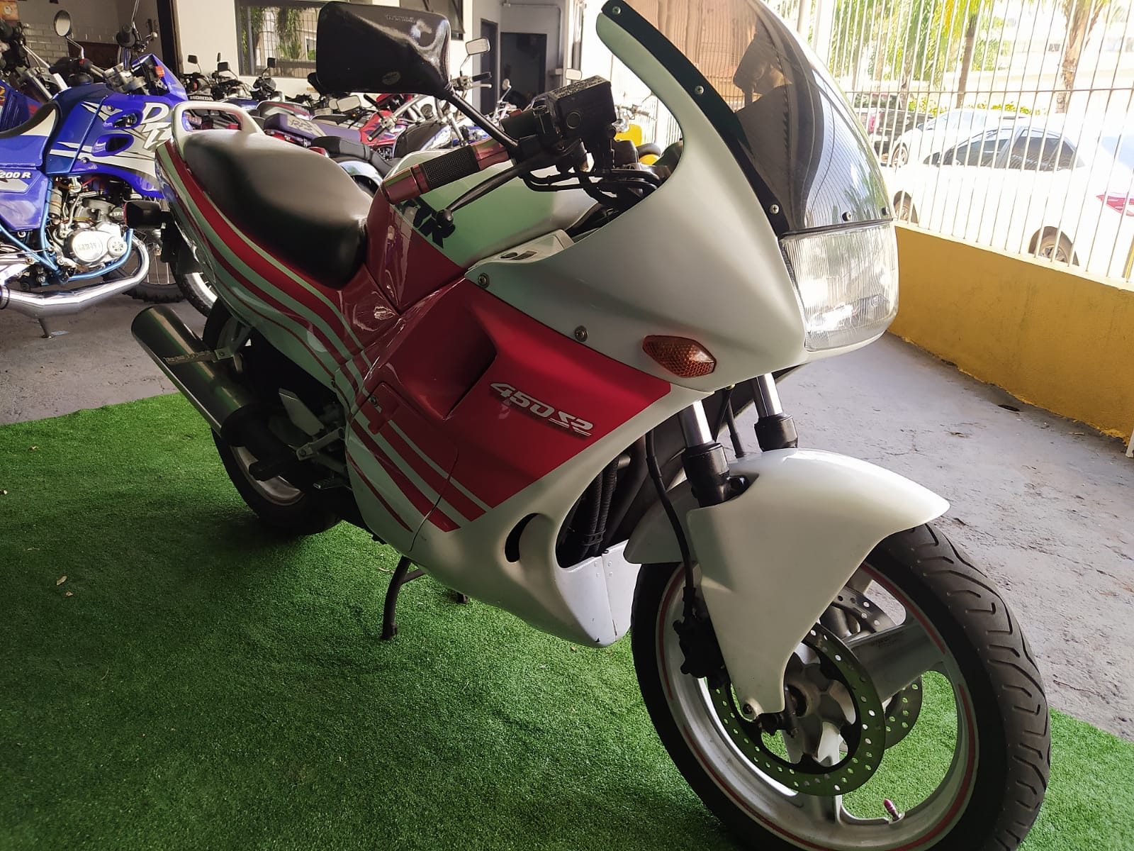 Honda CBR 450 SR - 1989